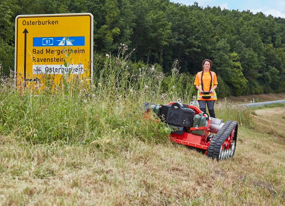 ROBOT SEGADOR TALUDES A CONTROL REMOTO B&S 8270 SERIES - 24.3HP - 112CM ...